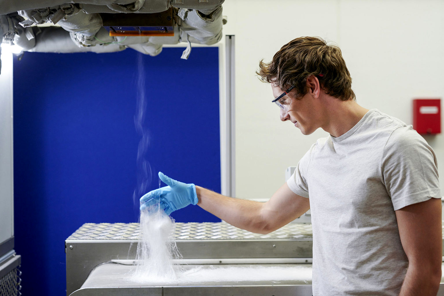 Schmelzspinnen polymerer Fasern - Lehrstuhl für Polymerwerkstoffe